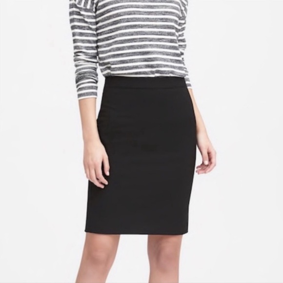 Banana Republic | Skirts | Banana Republic Pencil Skirt | Poshmark